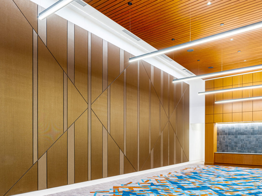 10MORT25 - Fabric Wall